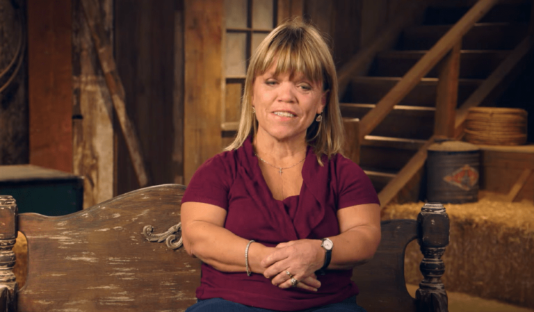 Little People, Big World: Amy and Chris Work on New Home Projects