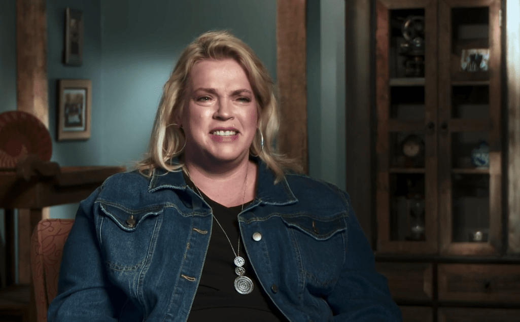 Sister Wives: Janelle More Basic Than Co-Wives
