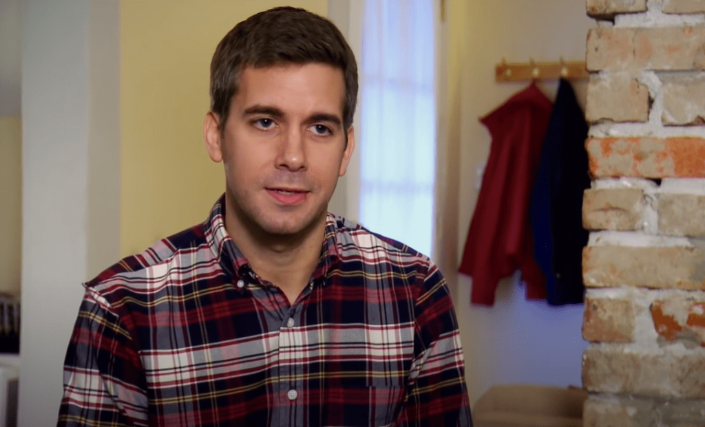 Married at First Sight: Henry Rodriguez Gets in Holiday Spirit