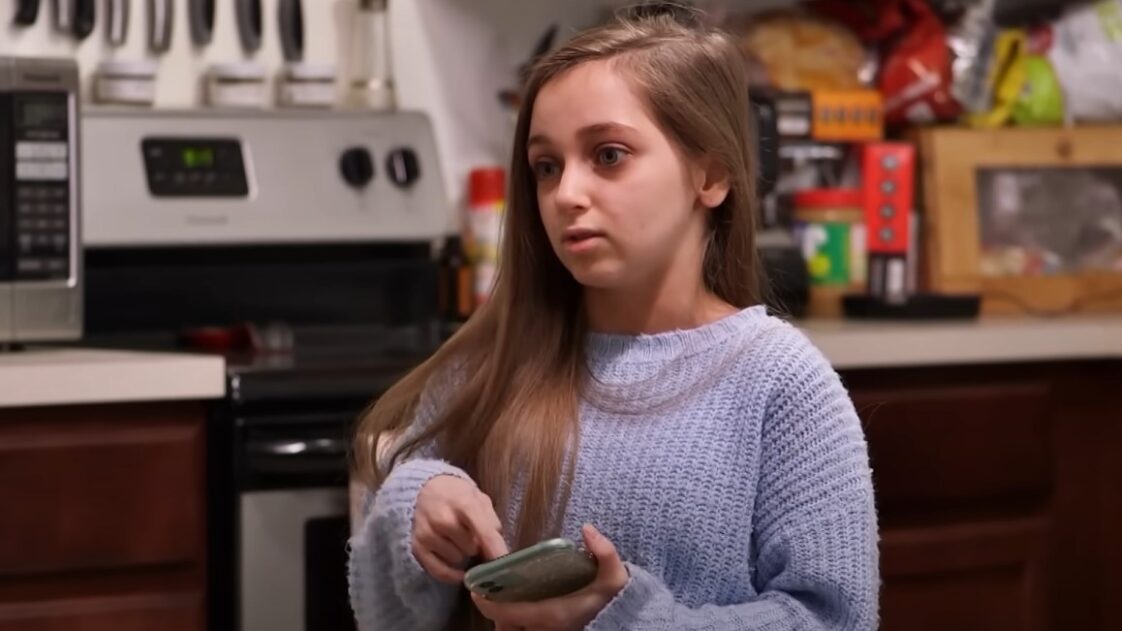 I Am Shauna Rae: Shauna’s Parents are Overbearing and Protective