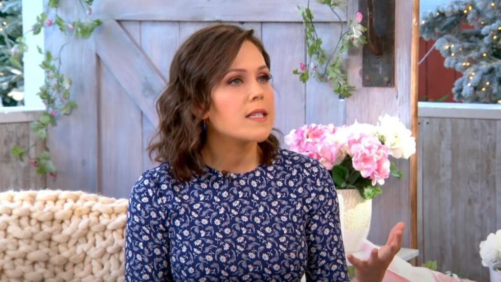 The Blossoming Love Story of Hallmark Stars Erin Krakow and Ben ...