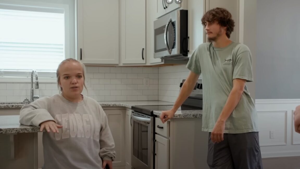 7 Little Johnstons: What Really Happened to Emma Johnston?