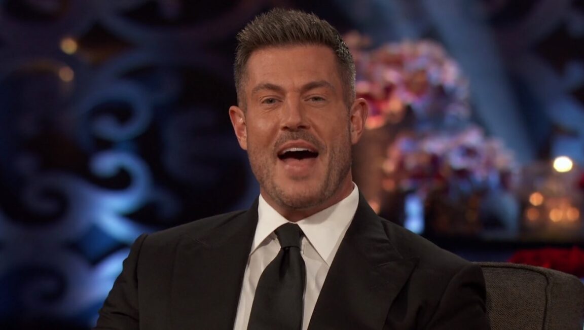 Jesse Palmer's Emotional Moment on 'The Golden Bachelor' Wins Over Fans