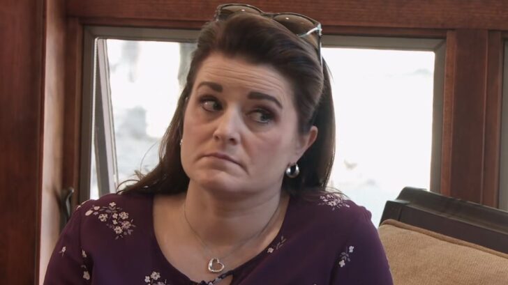 Sister Wives: Robyn Brown Actually Has Normal Eyebrows Under There!
