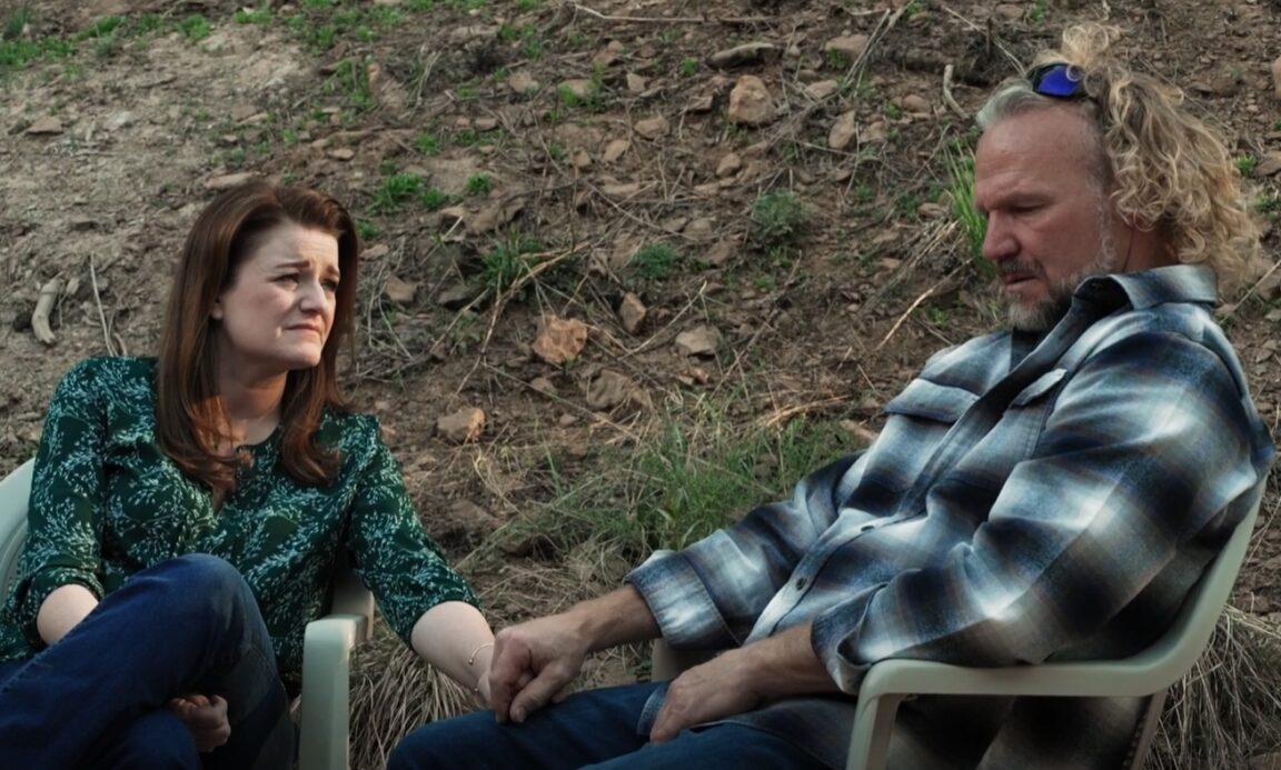 Sister Wives: Family Mourns Garrison - Kody & Robyn Slammed for ...