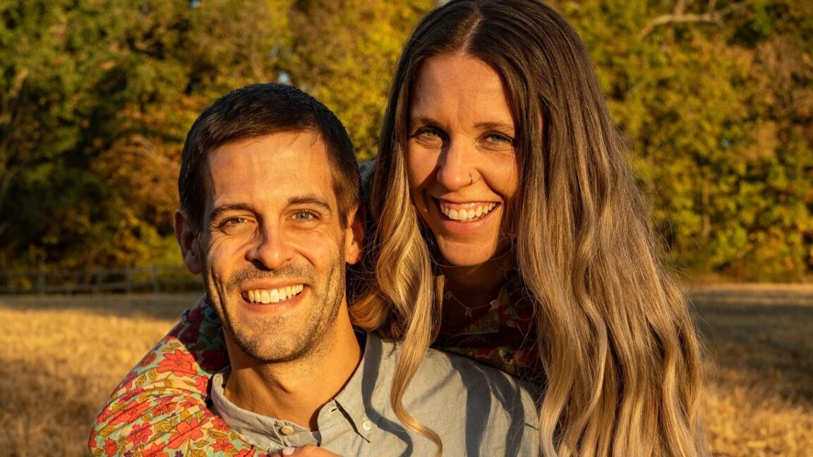 Meet Farmer Wants a Wife Star Colton Hendricks: The Single Dad ...